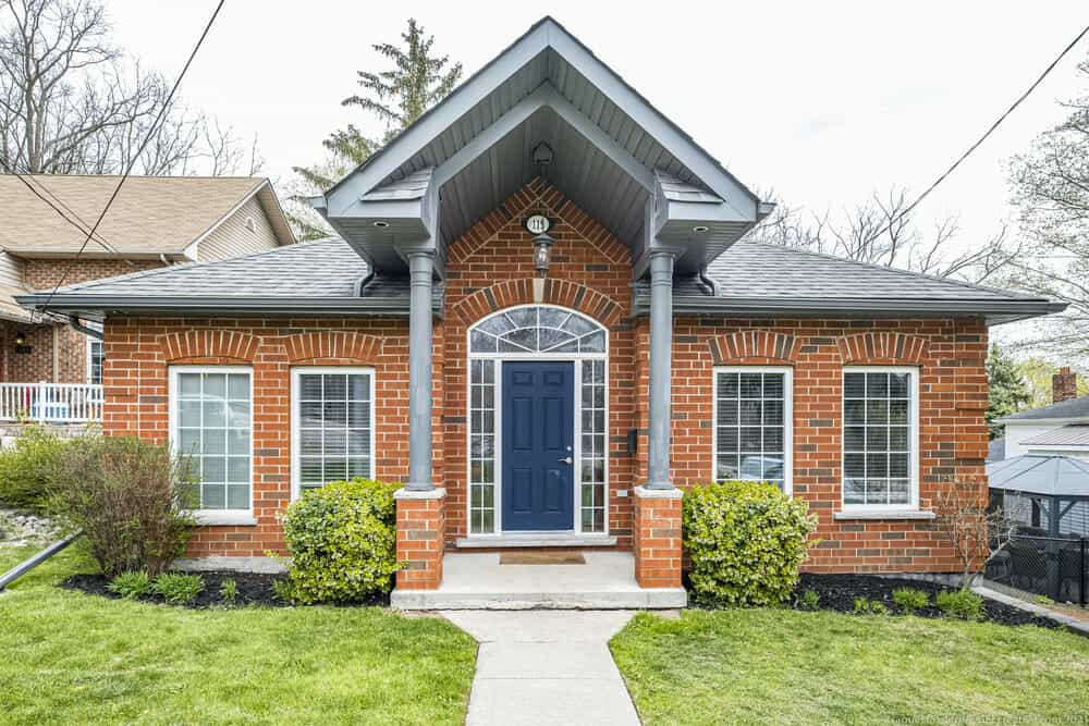 115 Sydenham Street, Dundas - Steve Roblin