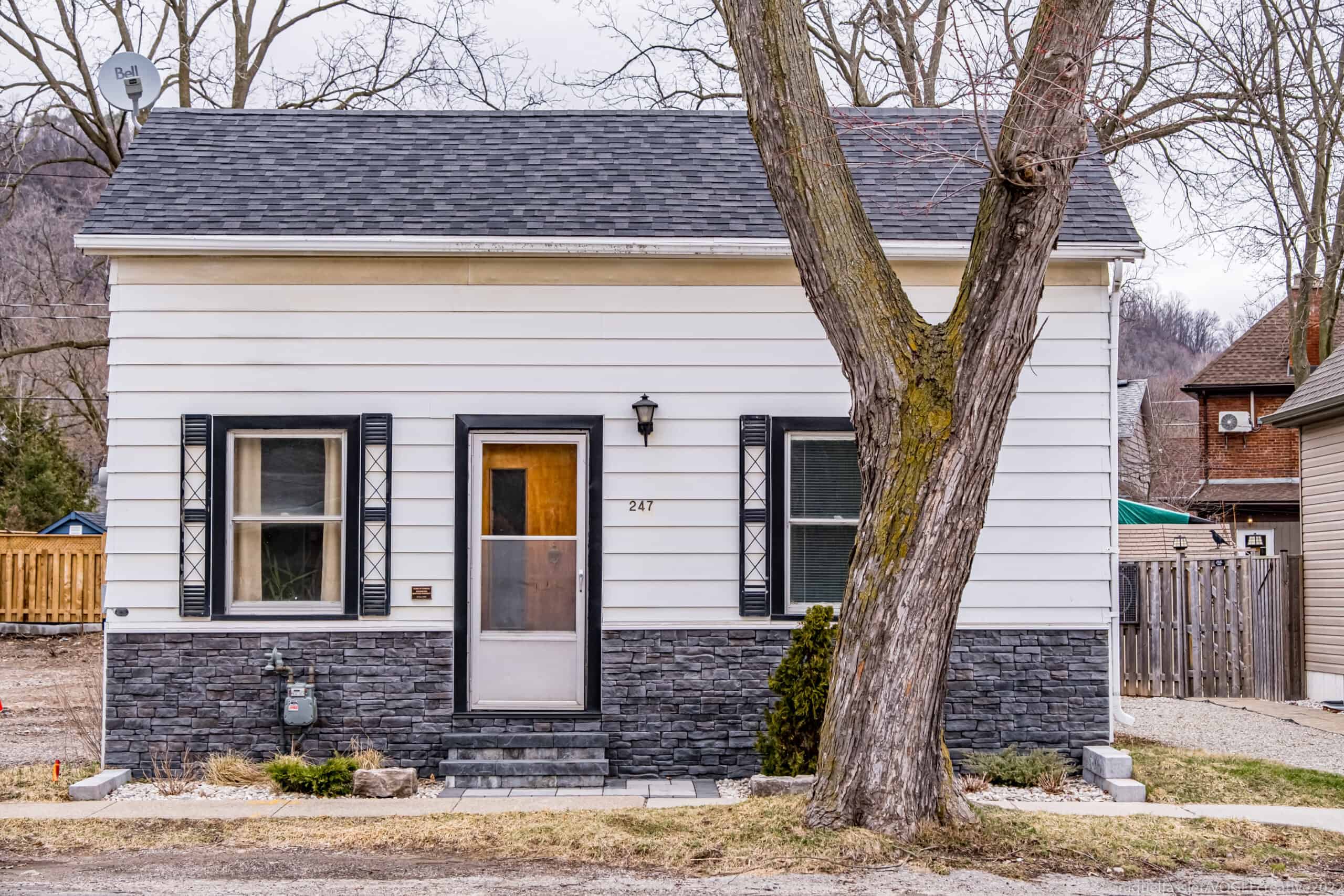 Hatt Street, Dundas - Steve Roblin